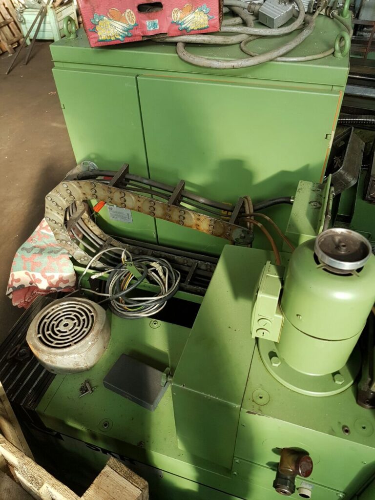 SPLINE GRINDER MACHINE - Unique International